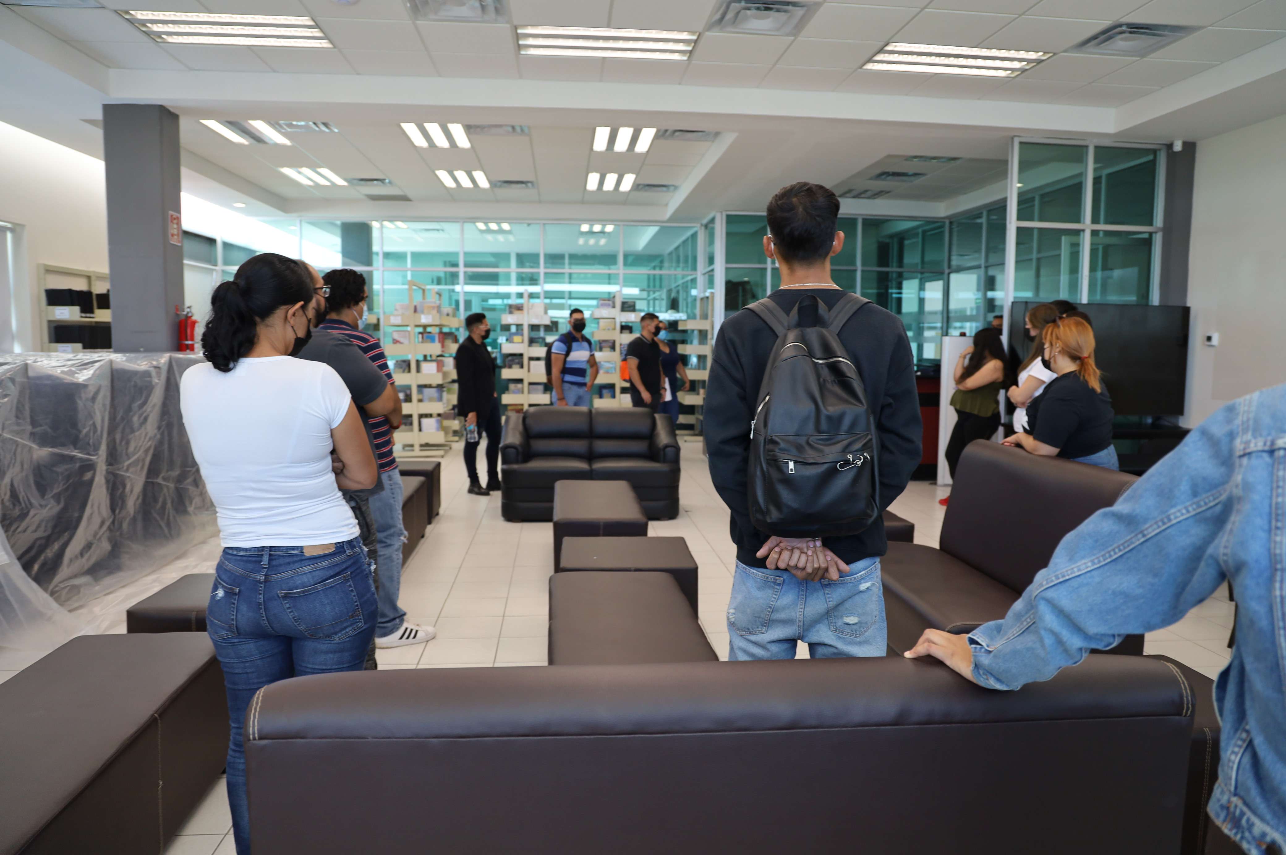 Inician clases estudiantes de nuevo ingreso en la utch sur | La Opción ...